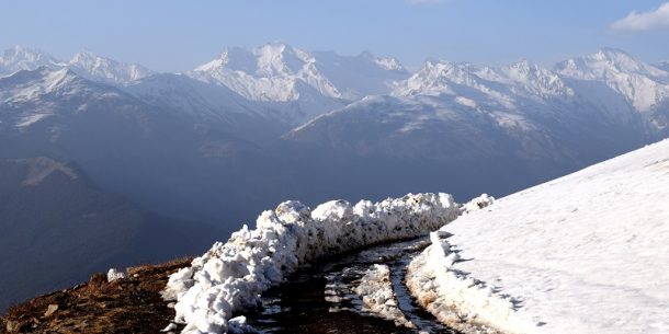How To Plan a Trip To Chanshal Pass In Himachal Pradesh - Knowledge Of ...
